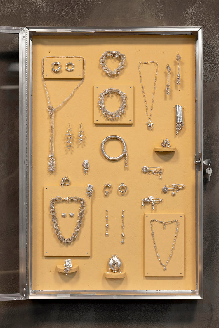 OLD JEWELRY STORE - vintage and original jewelry in New York City