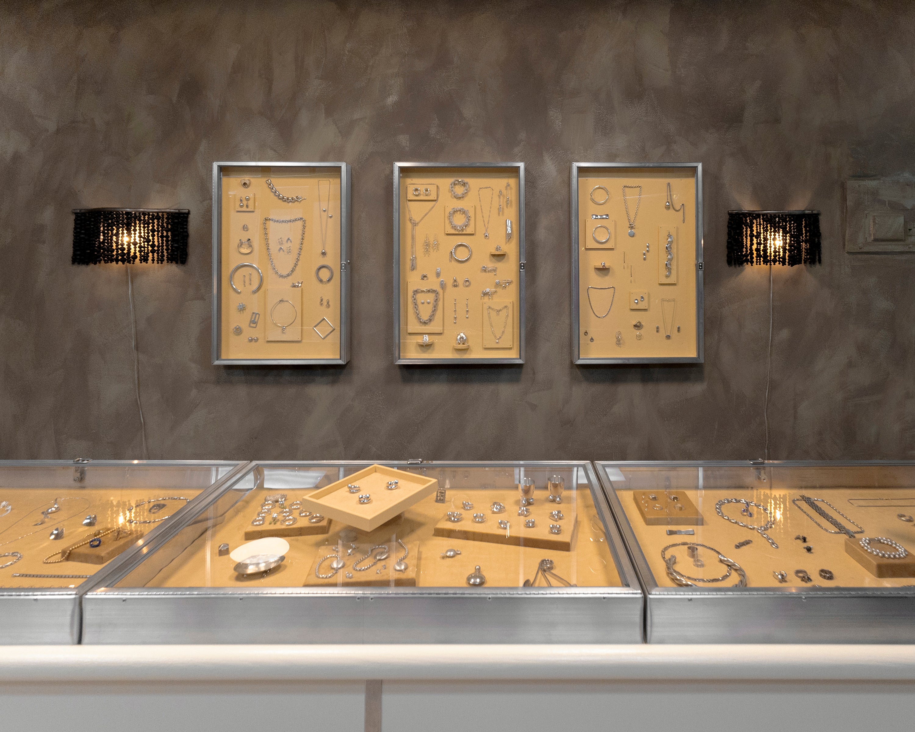 OLD JEWELRY STORE - vintage and contemporary jewelry in New York City