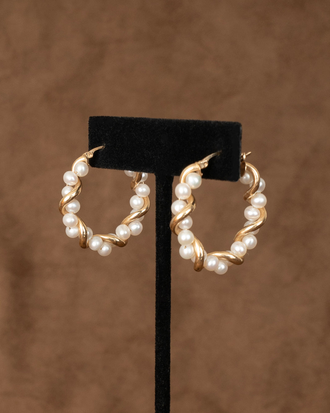 OLD JEWELRY STORE - vintage and original jewelry in New York City